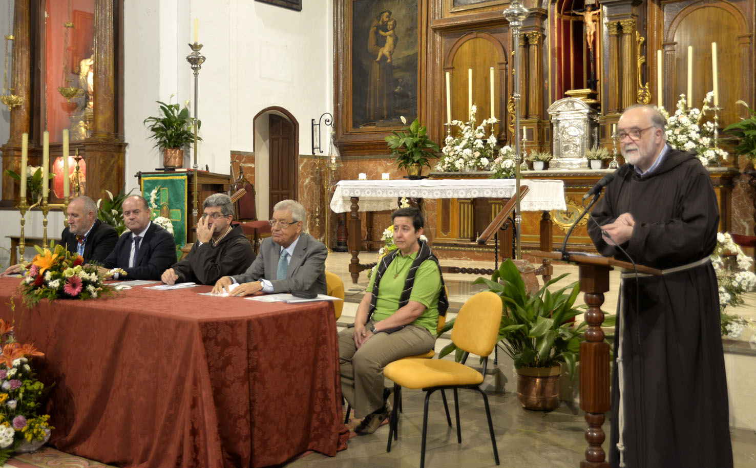 El alcalde acude a la inauguración de la vivienda de apoyo al ...